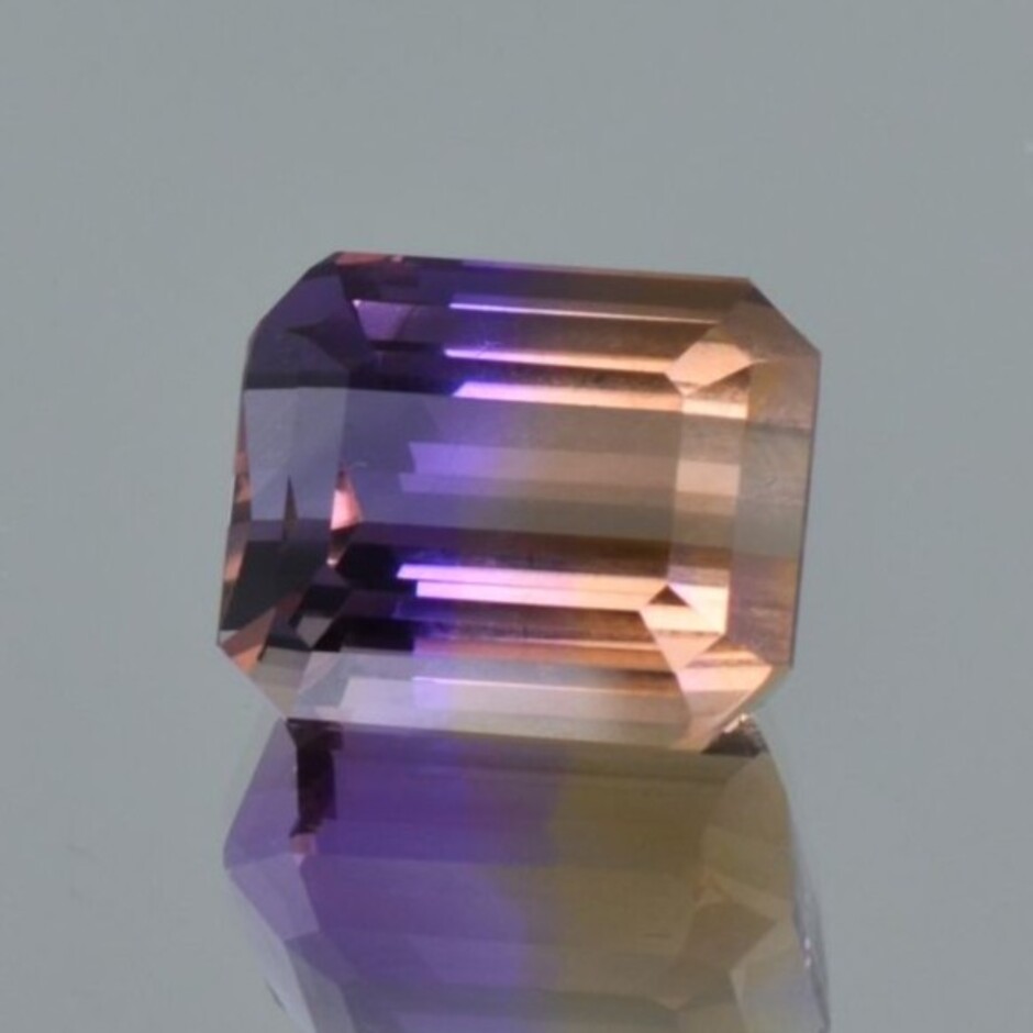 Ametrine, 11,62 ct., octagon faceted, lilac/yellow | gemstones online-shop